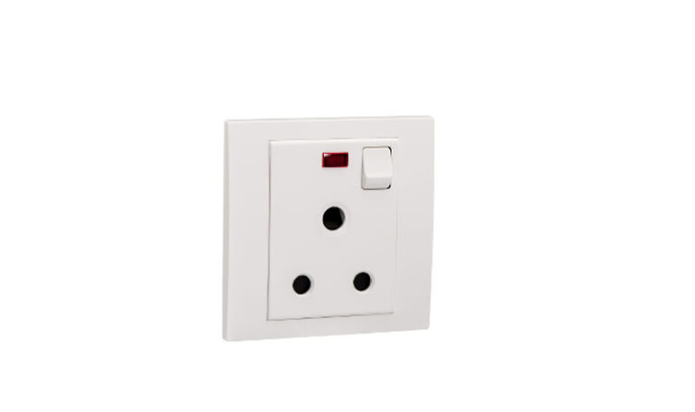 15A 250V 1 Gang Switched Socket with Neon - Kon-X Group